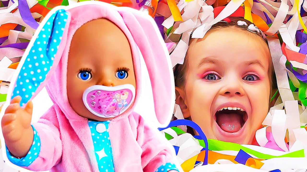 Paper party for Maya and Lina! Family videos for kids with toys for ...