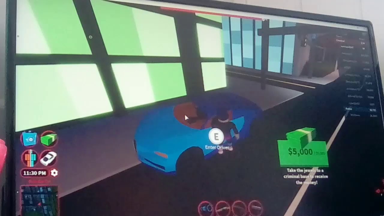 How I play jailbreak on a public server - YouTube