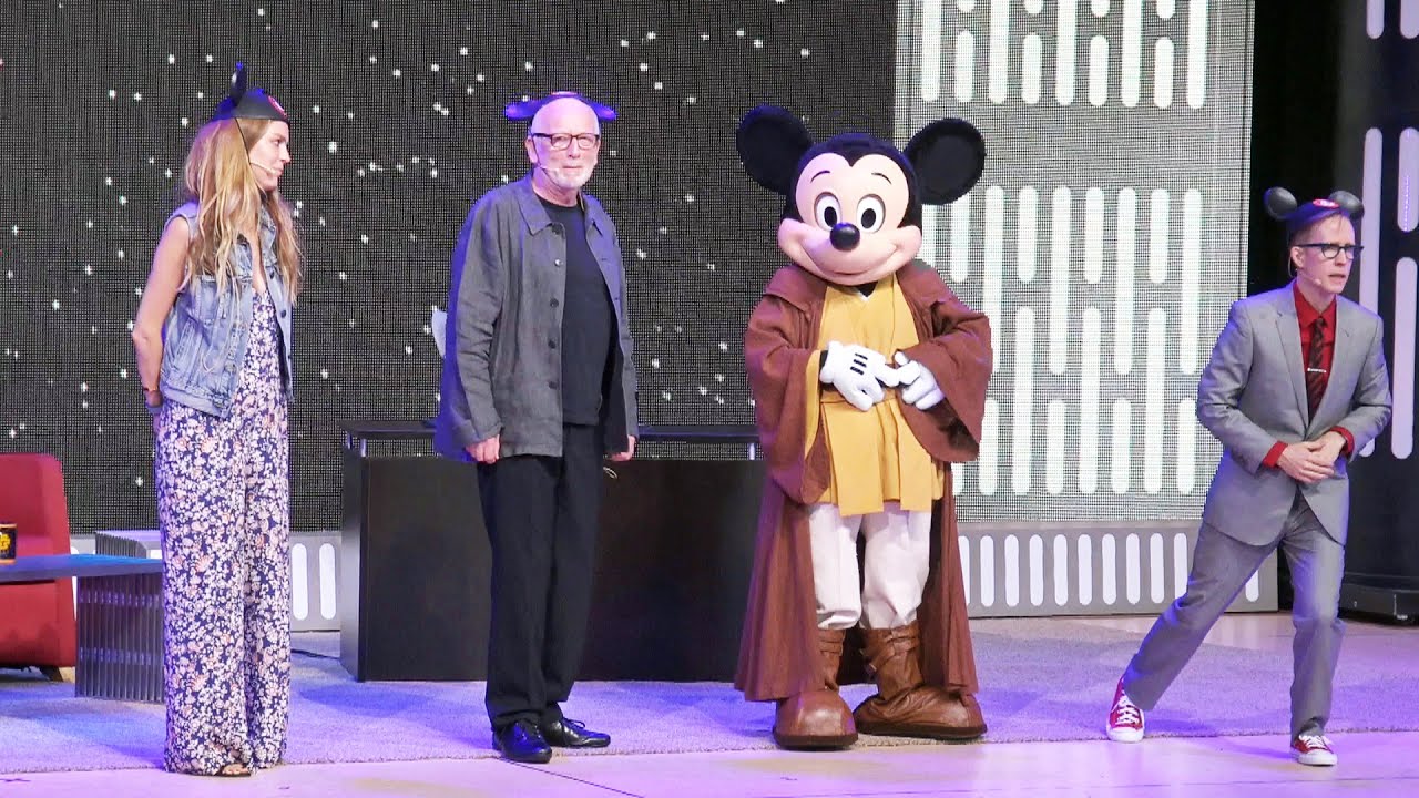 2015 Jedi Mickey closes STARS OF THE SAGA with Ian Mcdiarmid & Amy ...