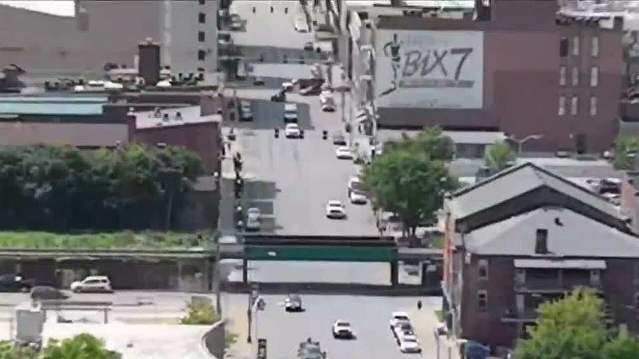 The Quad City Times Bix 7 course from the air - YouTube