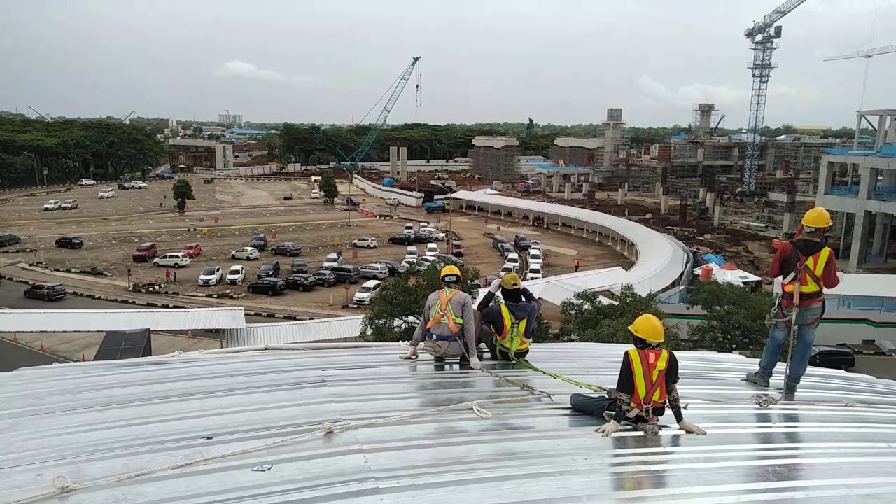 Hse Safety first - YouTube