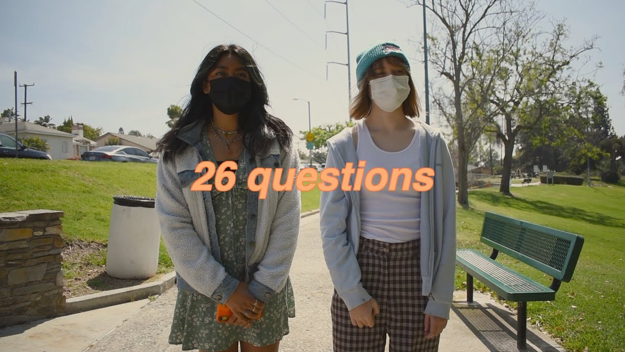 26 QUESTIONS with the cast of BLOOM - YouTube