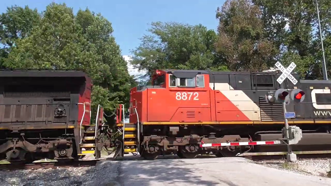 K123a Horn on CN 2152 North Pulaski, IL 7/25/19 - YouTube