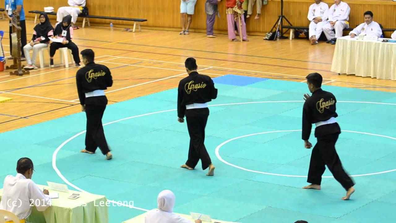 singapore pencak silat men's artistic team - seni grasio - YouTube