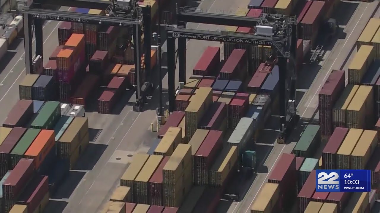 Port strike threat looms, U.S. ports may shut down - YouTube
