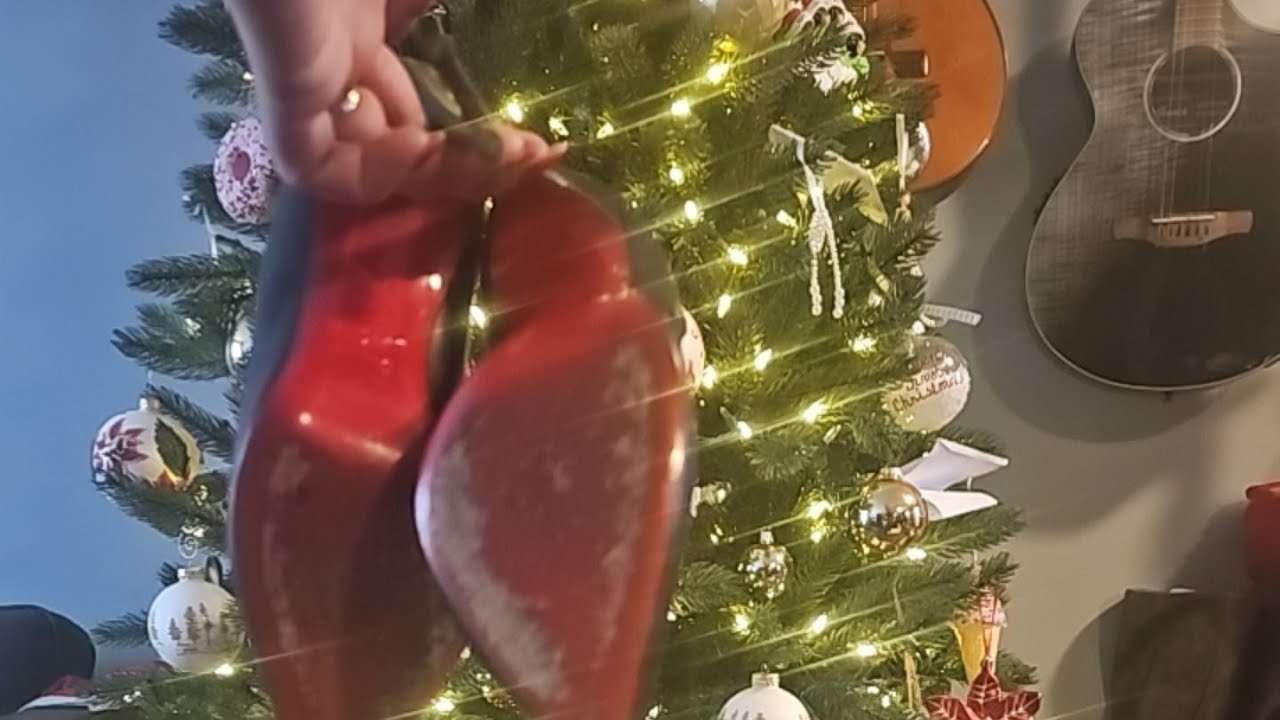 Miss Sam in Heels is live! - YouTube