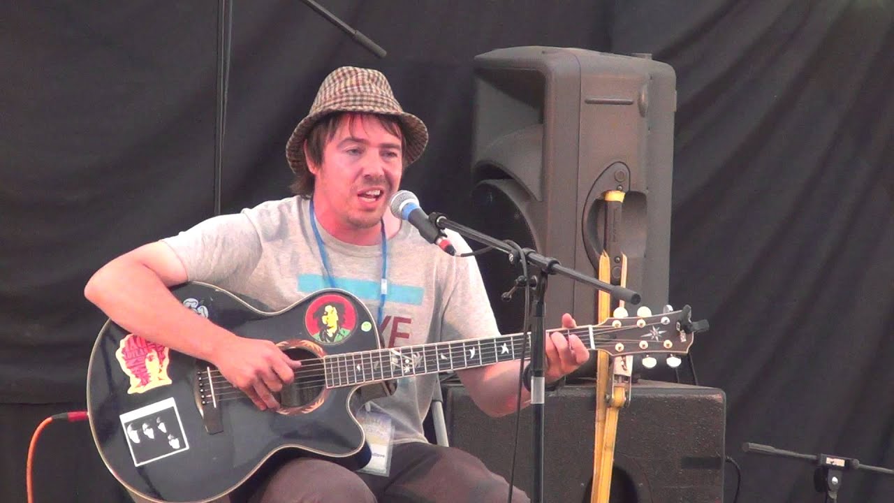 Ryan Spendlove@Moonbeams Wold Top Folk Festival 2013 - YouTube