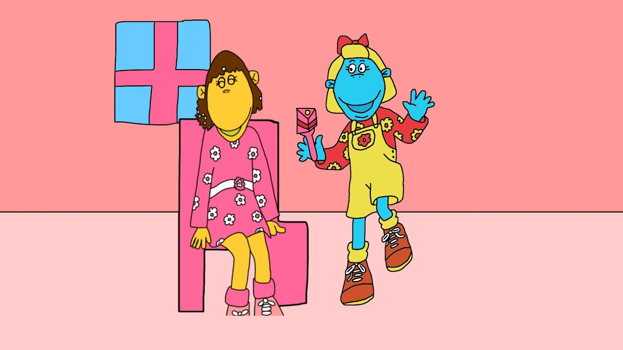 Bella feeding Fizz a slice of cake - YouTube