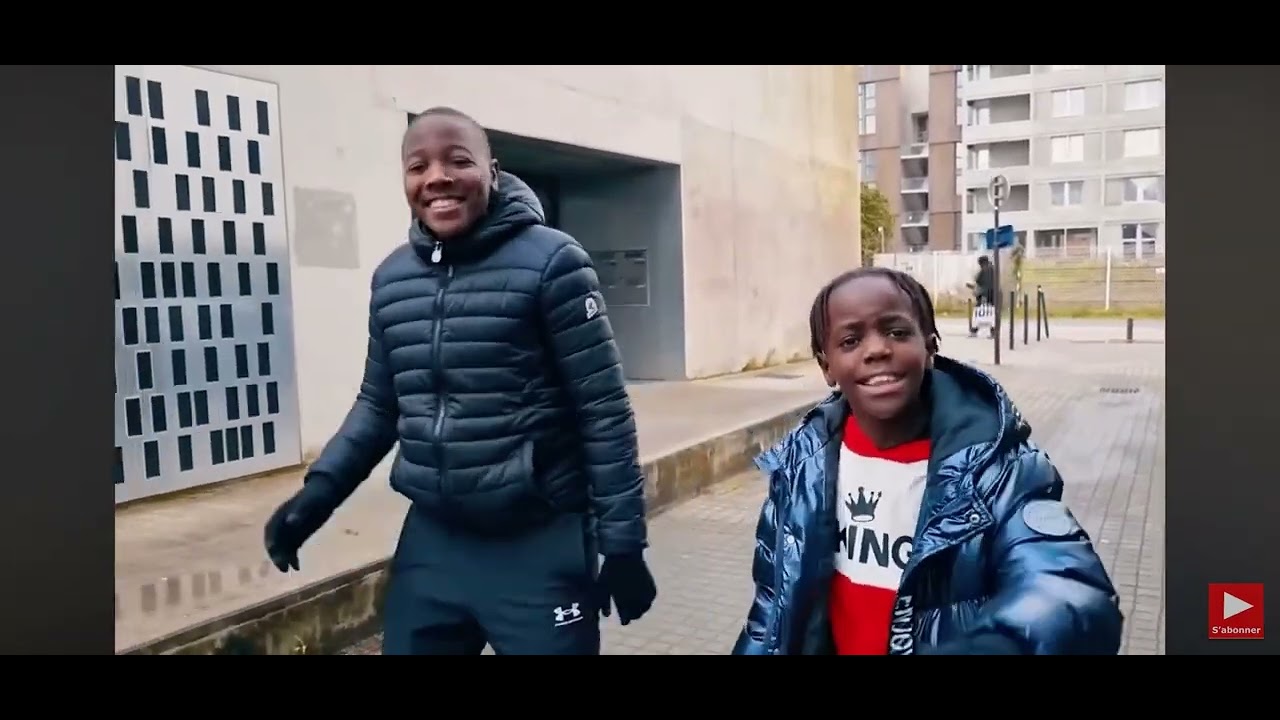 Fraise,framboise,myrtille freestyle :rap: - YouTube