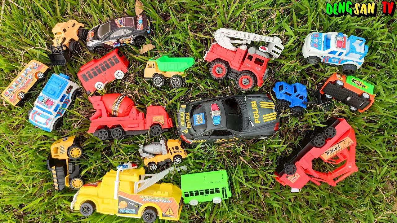 Mencari Mainan Mobil Mobilan Tersembunyi, Mobil Truk Derek, Mobil Balap ...