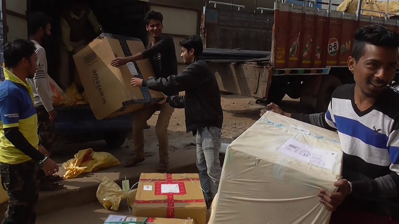 Respect all courier boy 🙏 - YouTube