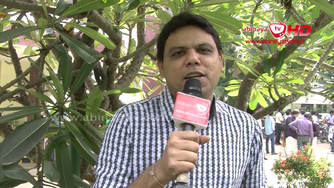 Sathya Music Composer of Ivan Vera Mathiri - YouTube