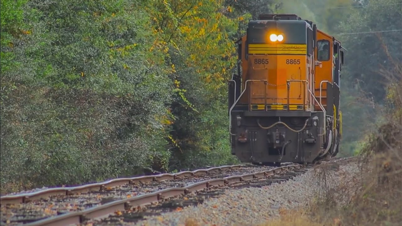 WRFX BNSF SD70mac leads 40D lite power Down the GF Subdivision W/Sweet ...
