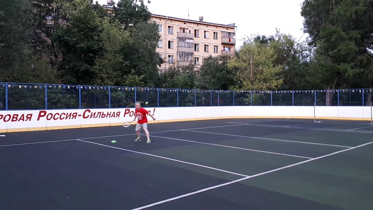 тренажер для большого тенниса Ball is back - YouTube