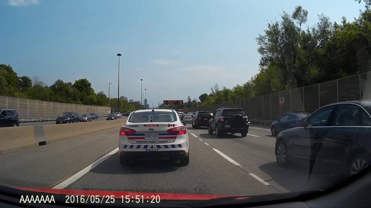 Lambo using DVP (Don Valley Parkway) Bus By-Pass Lane Dashcam - YouTube