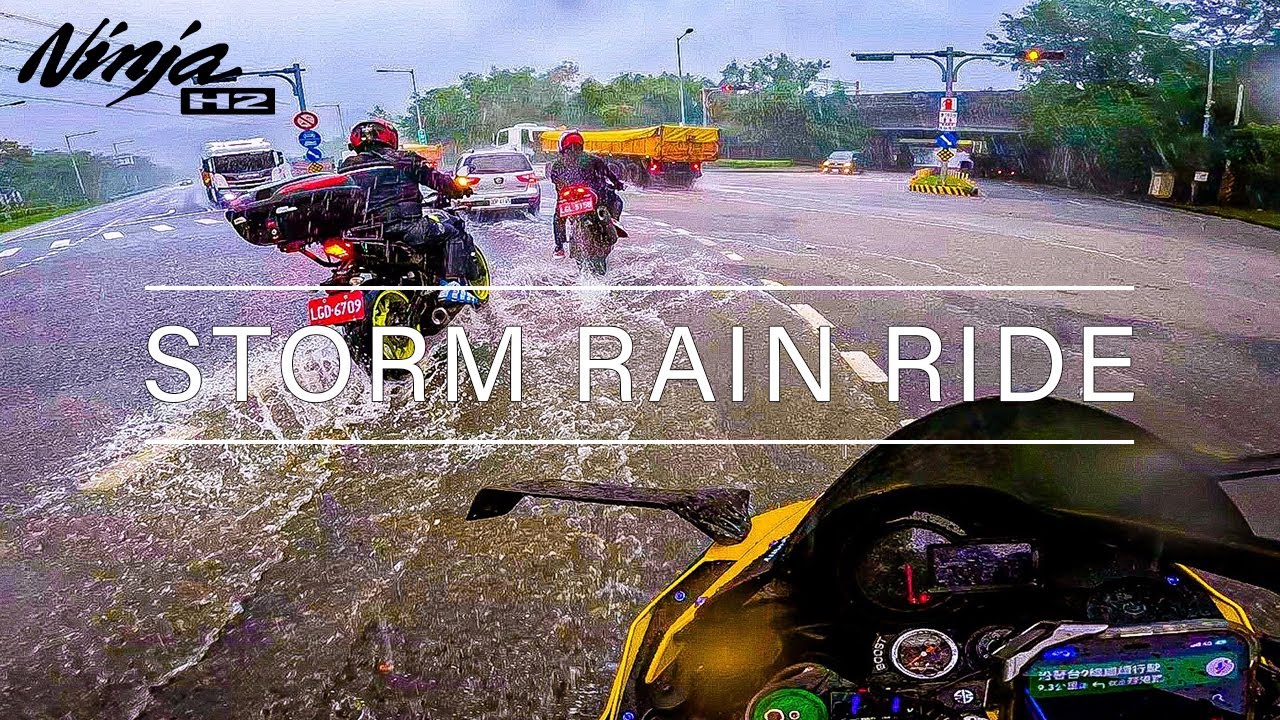 Storm Rain Ride Ninja H2 In Taiwan / 台灣暴雨中騎Ninja H2 ASMR - YouTube