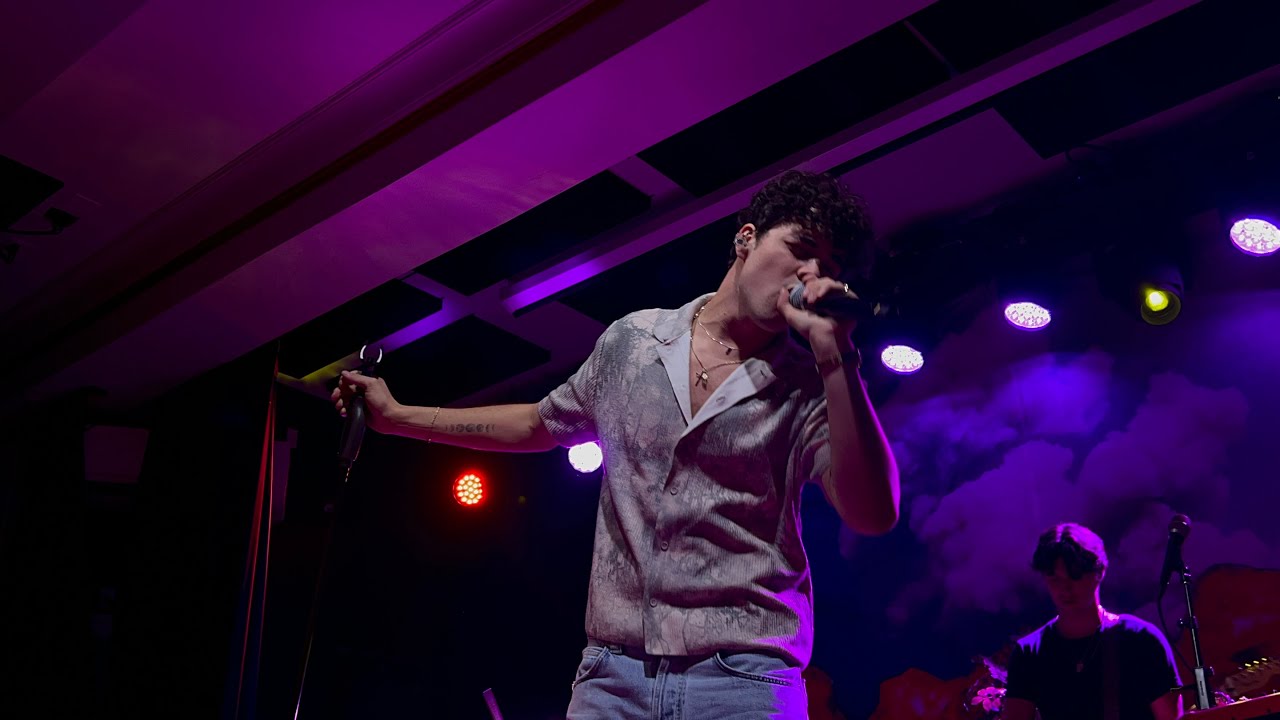 Alexander Stewart: Bleeding hearts tour (K-log) - YouTube
