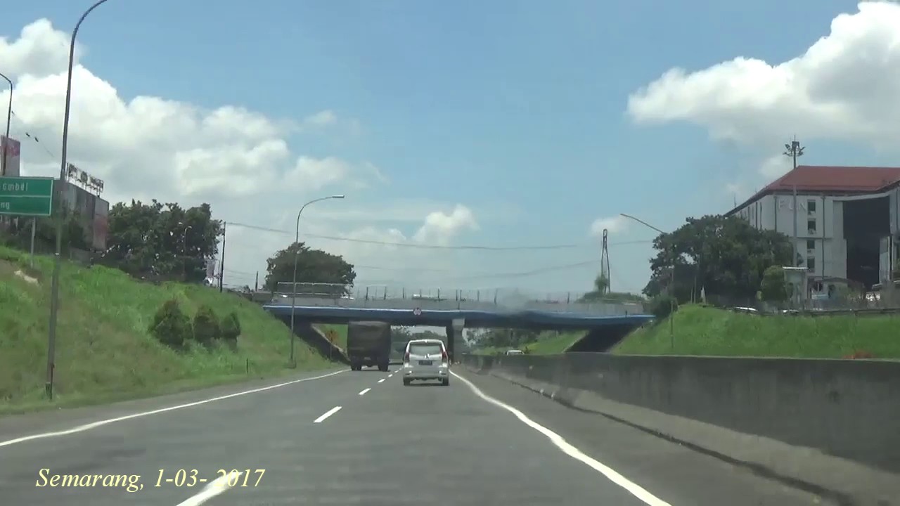 Berkendara dari Gerbang Tol Banyumanik ke Gerbang Tol Manyaran, Krapyak ...