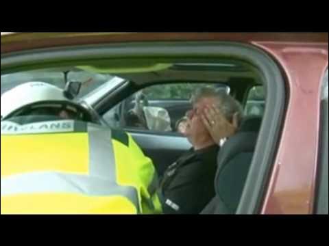 Graphic U.K Anti-Texting While Driving PSA - YouTube