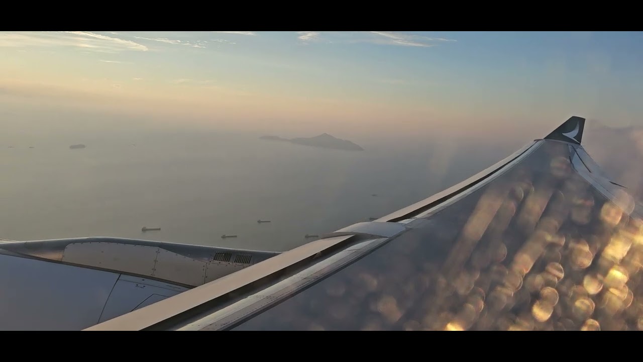 Landing at Chek Lap Ko Airport, Hong Kong - YouTube