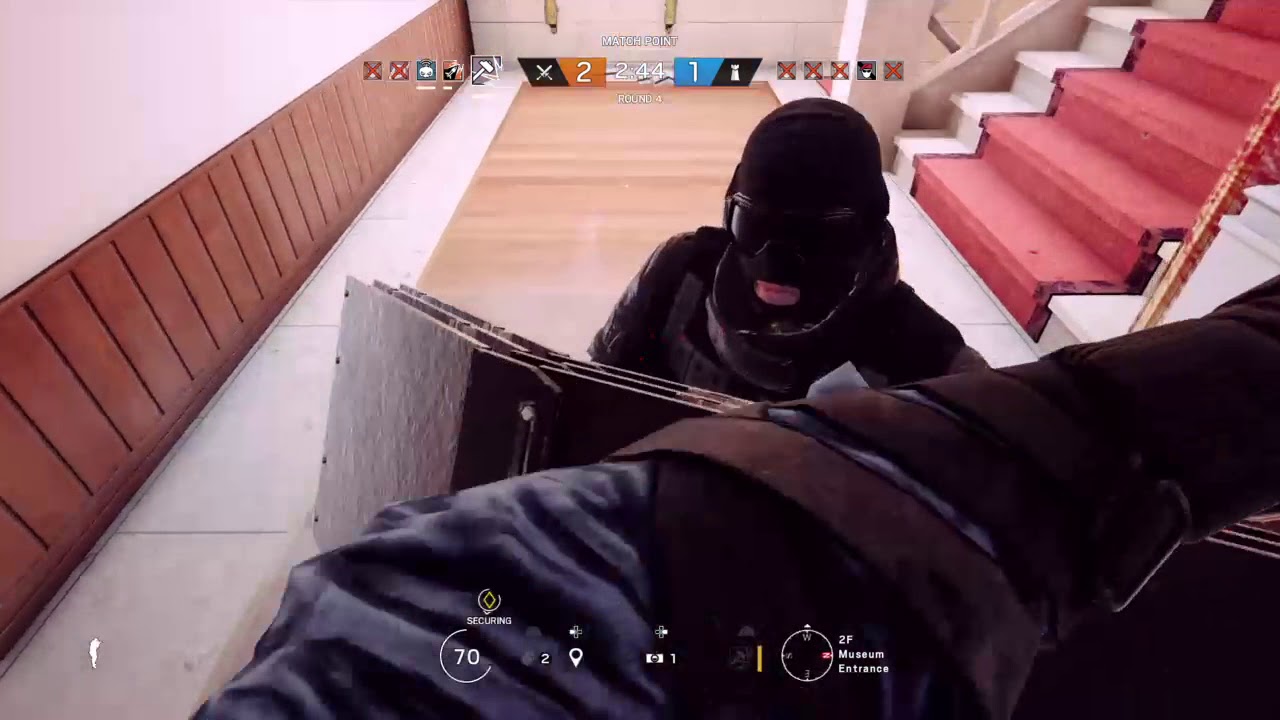 R6 Sledge vs Deploy shield - YouTube