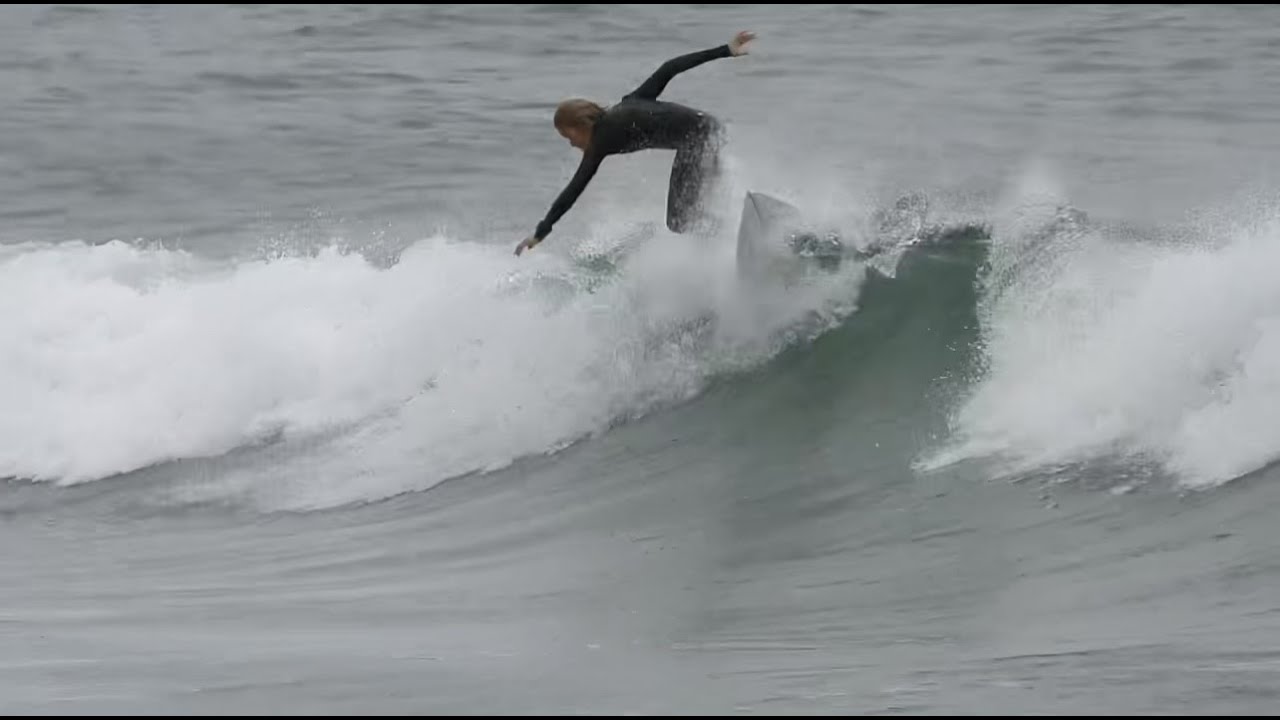 SURFING SHALLOW ROCK BREAK - YouTube