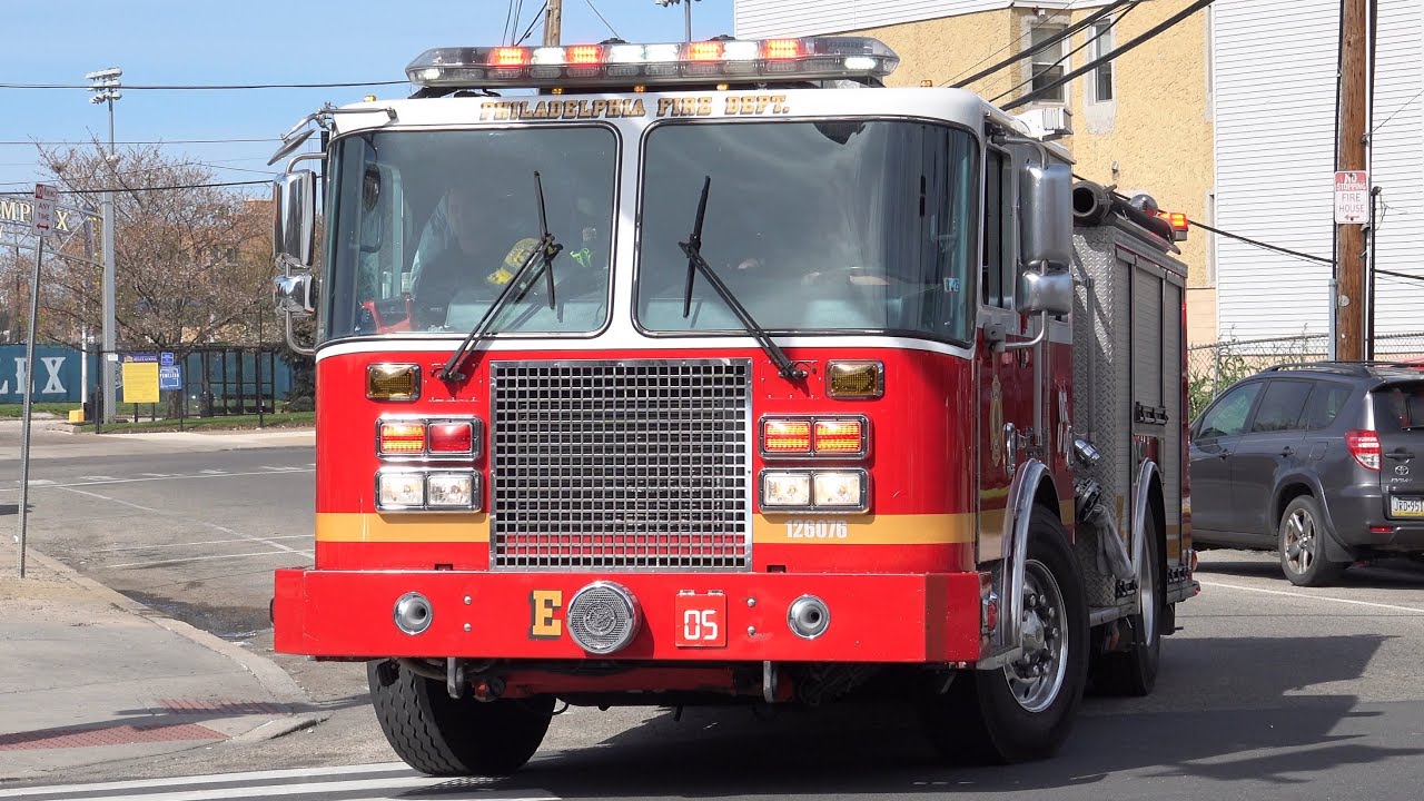 *Spare* Philadelphia Fire Department engine 5 Responding - YouTube