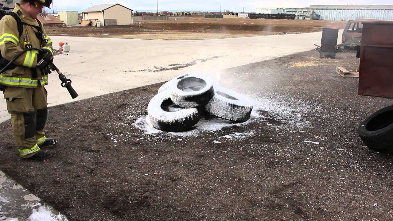 Macaw backpack putting out a tire fire in 20 seconds - YouTube