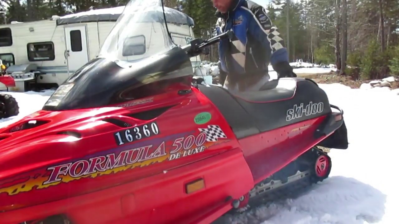 Skidoo Formula 500 deluxe cold start (sold) - YouTube