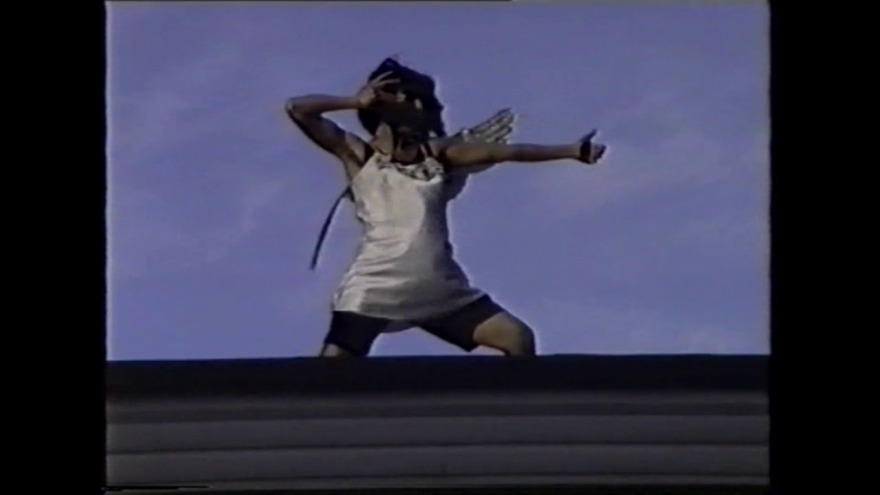 Dominic Waxing Lyrical - Edinburgh Royal Mile 1994 - YouTube