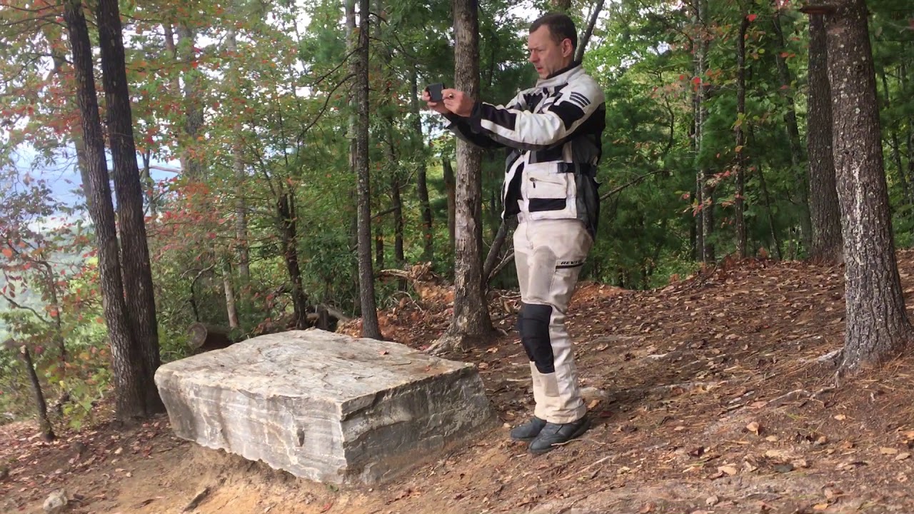 Jumping Off Rock Overlook - YouTube