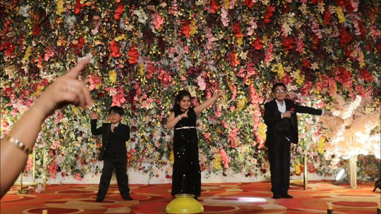 Chanda Mama Se Bhi Payare | Choreography by Michael | Kids trio Performance - YouTube