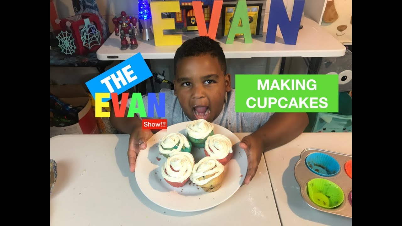 MAKING CUPCAKES WITH EVERYTHING EVAN!!!!! - YouTube