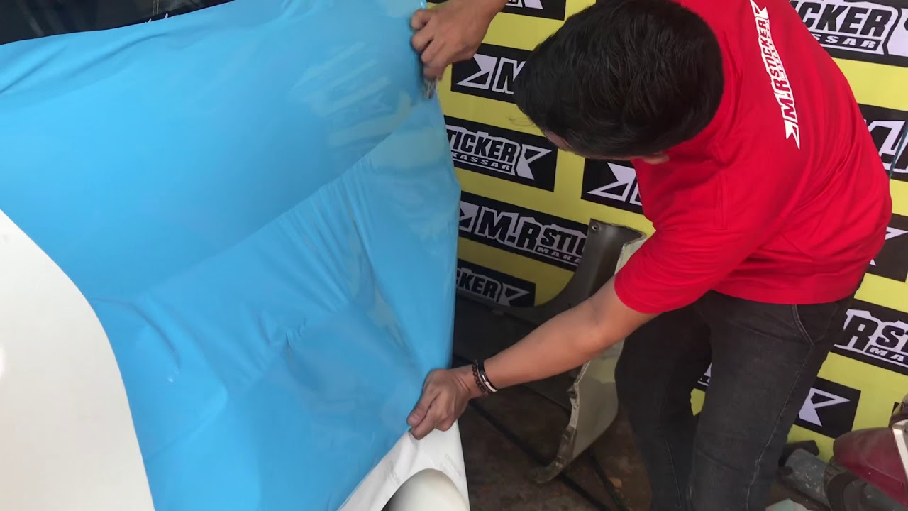 Tutorial pemasangan sticker mobil ( wrapping ) - YouTube