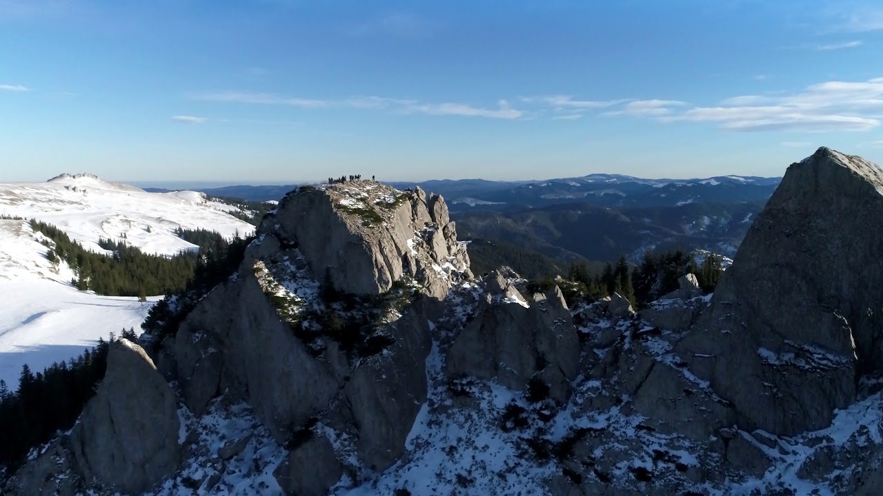 Cabana Rarau - YouTube