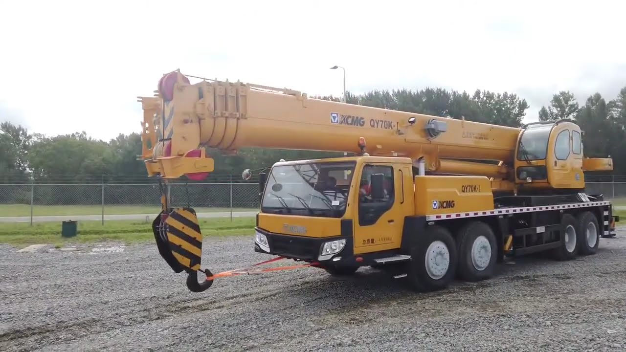 XCMG 70 Ton Truck Crane QY70K-I 8x4 Hydraulic - YouTube