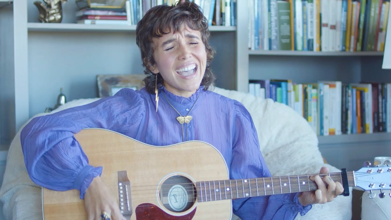 Emma Zeck – Marigold (2023) - YouTube