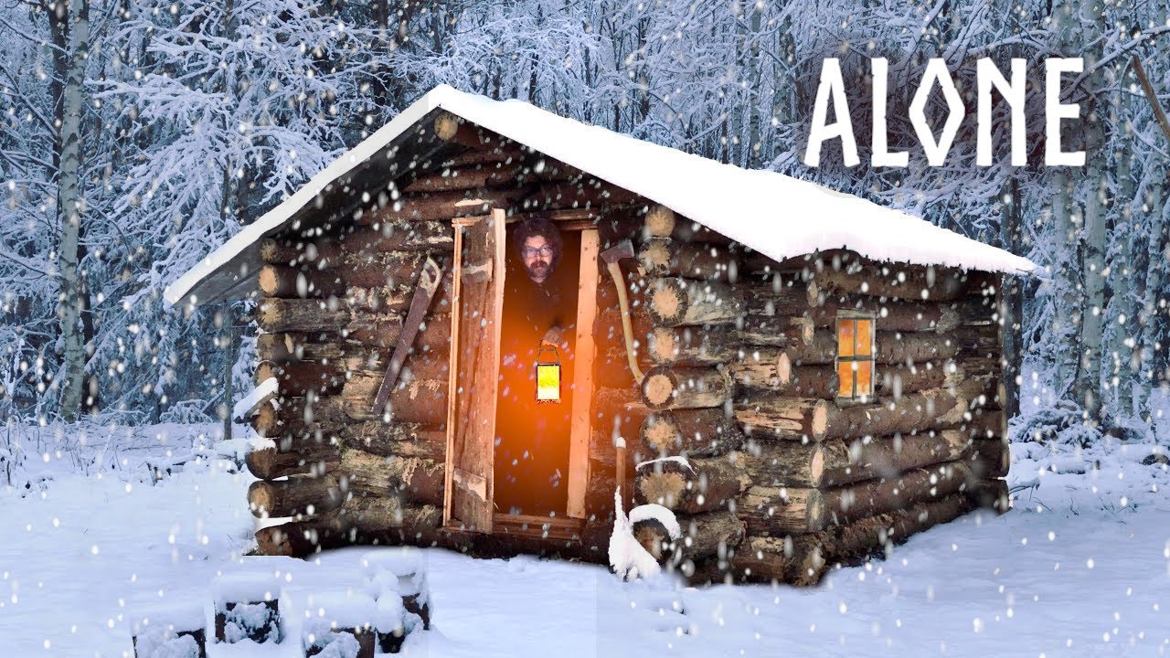 Surviving Winter Alone at My Log Cabin – Freezing Cold & Deep Snow ...