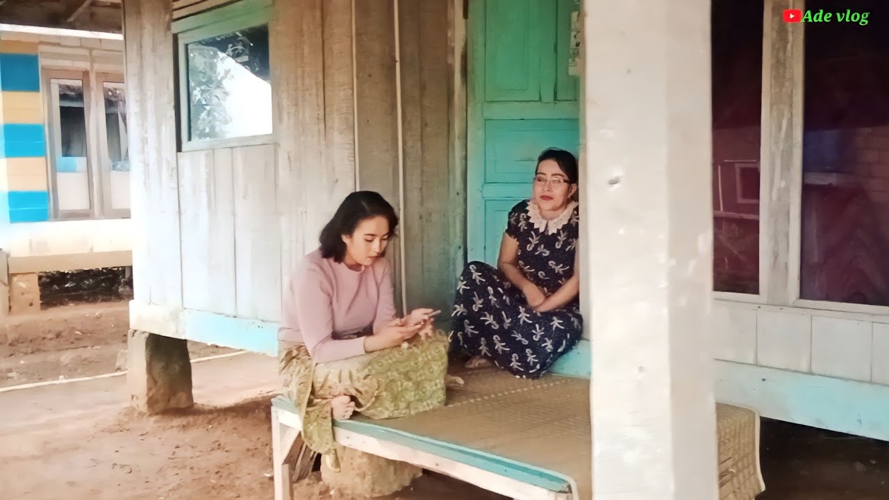 PEDESAAN INDAH DAN ASRI, MAMAH MUDA CANTIK NGADEM DI DEPAN RUNAH - YouTube