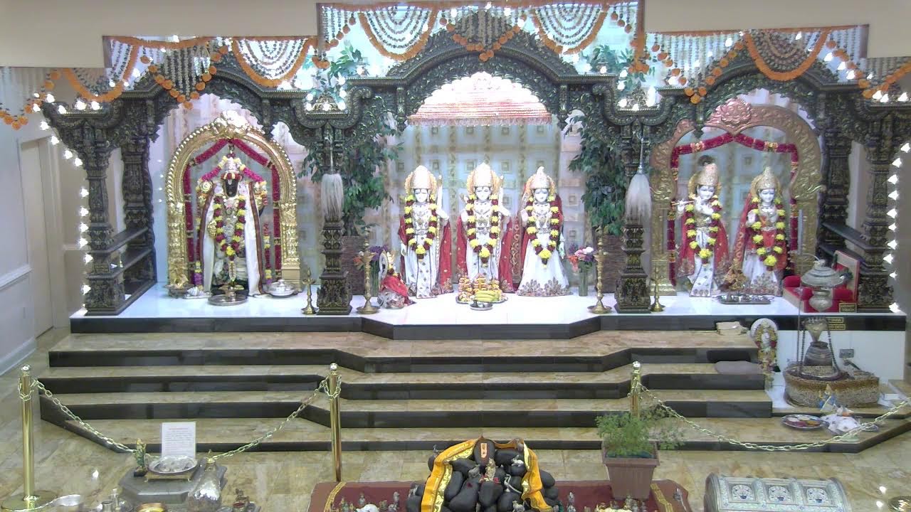 October 25, 2022 Daily Temple Aarti - YouTube