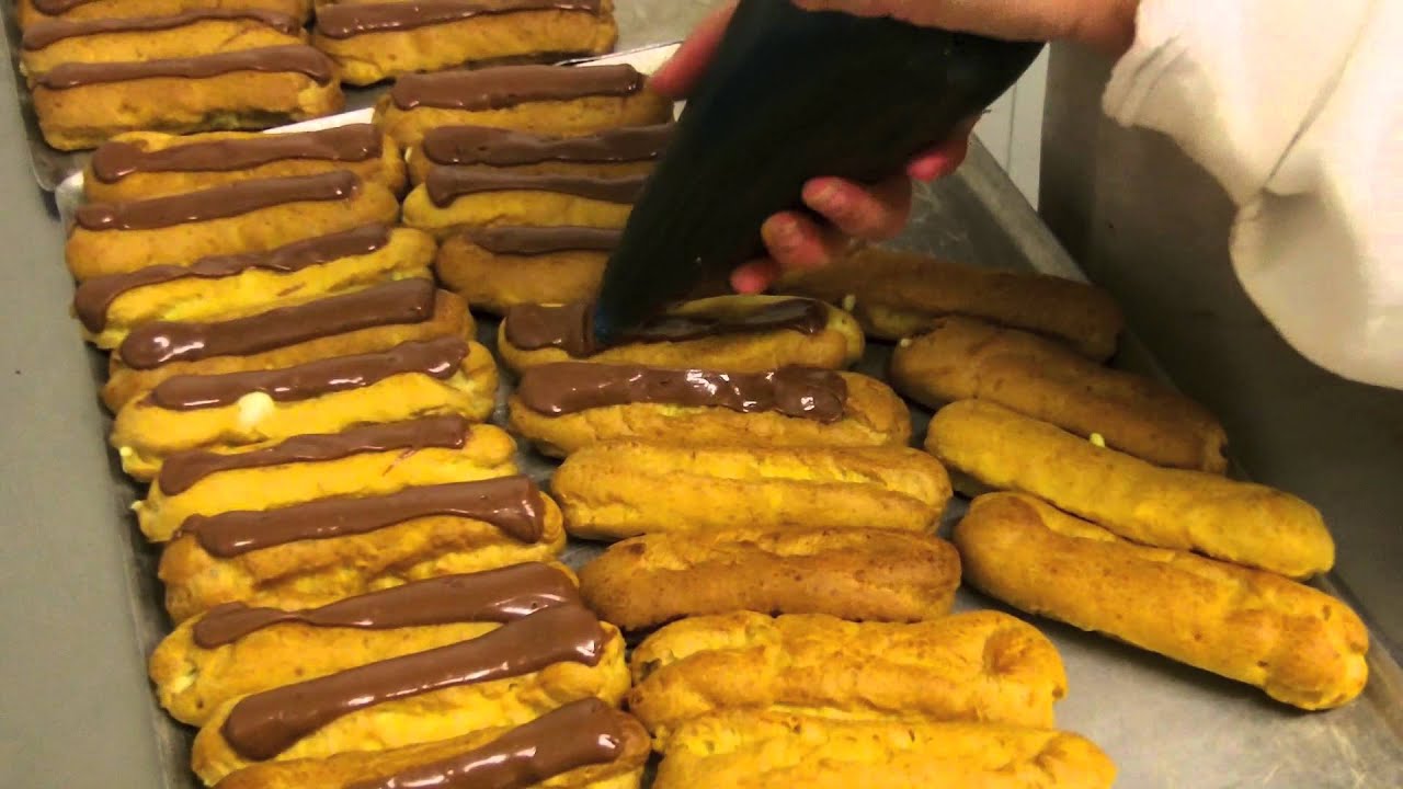 Décoration des éclairs au chocolat - YouTube