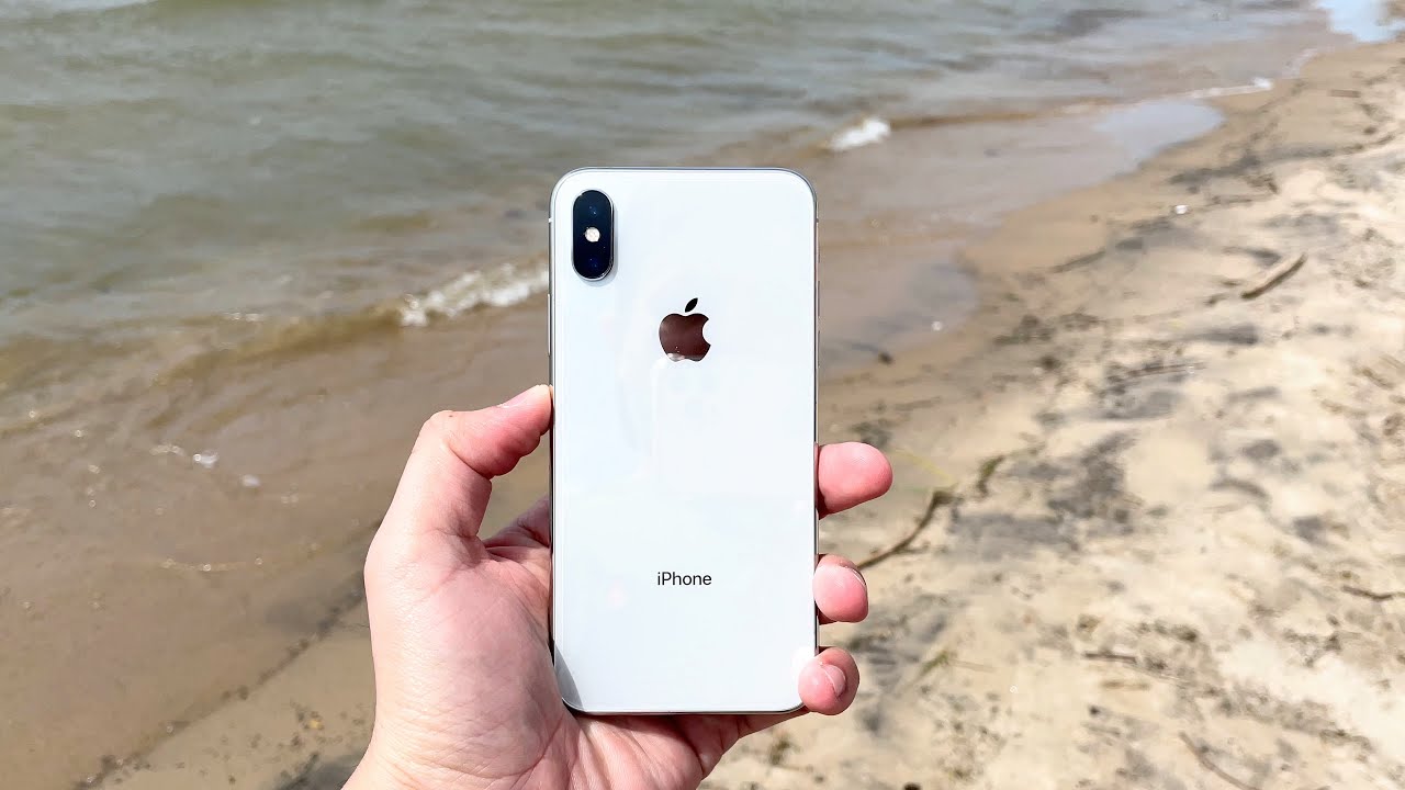 Using the Apple iPhone X in 2021 - The iPhone that changed everything ...