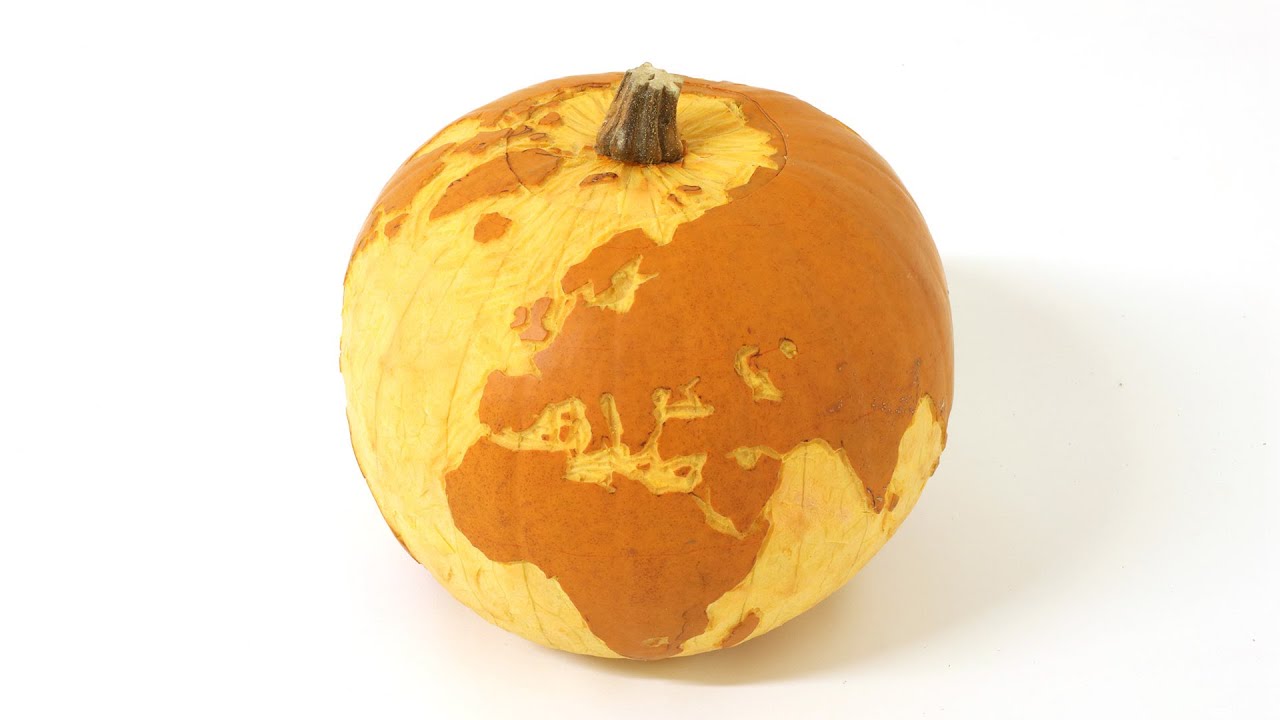 Planet Pumpkin decaying time lapse - YouTube