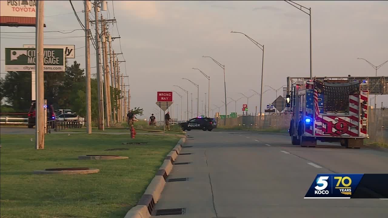 Fire in south Oklahoma City causes heavy smoke near I-35 - YouTube
