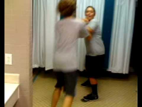 muffin fight - YouTube
