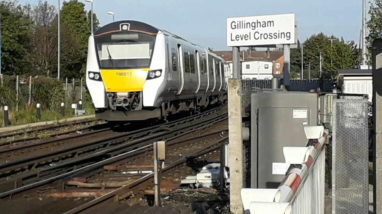 Thameslink CLASS 700013 Arriving Into Gillingham Railway Station, Kent ...