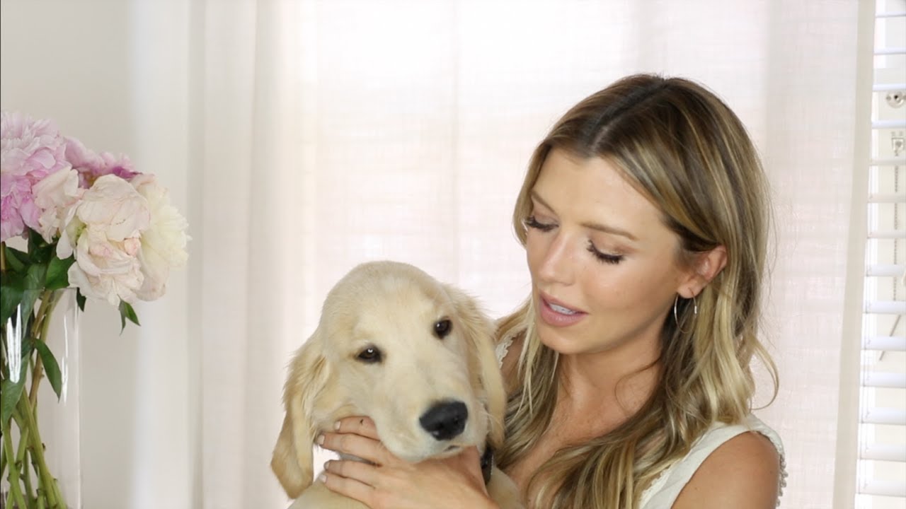 WHAT'S IN MY BEAUTY BAG + MEET MY PUPPY | Caitlin Confidential - YouTube
