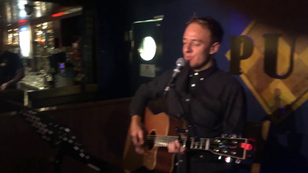 Will Tierney - Versatile & Experienced Guitar Singer (London) - YouTube