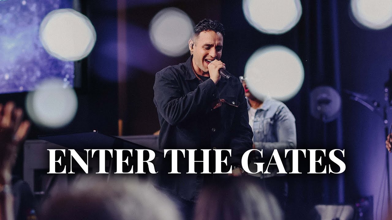 Enter The Gates - Joyful Worship Moment | Steven Moctezuma - YouTube