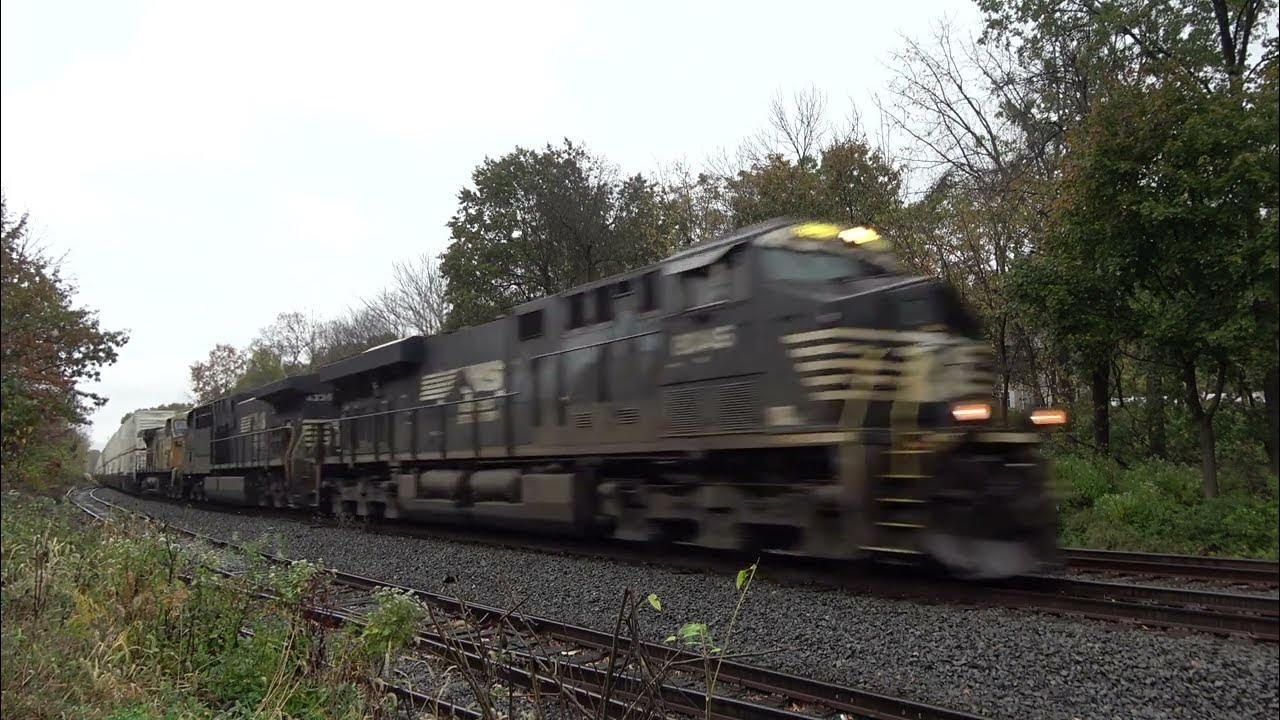 Full HD 60 FPS: NS 28X heads East through Piscataway featuring UP Heritage CNW #6706 10/29/23 ...